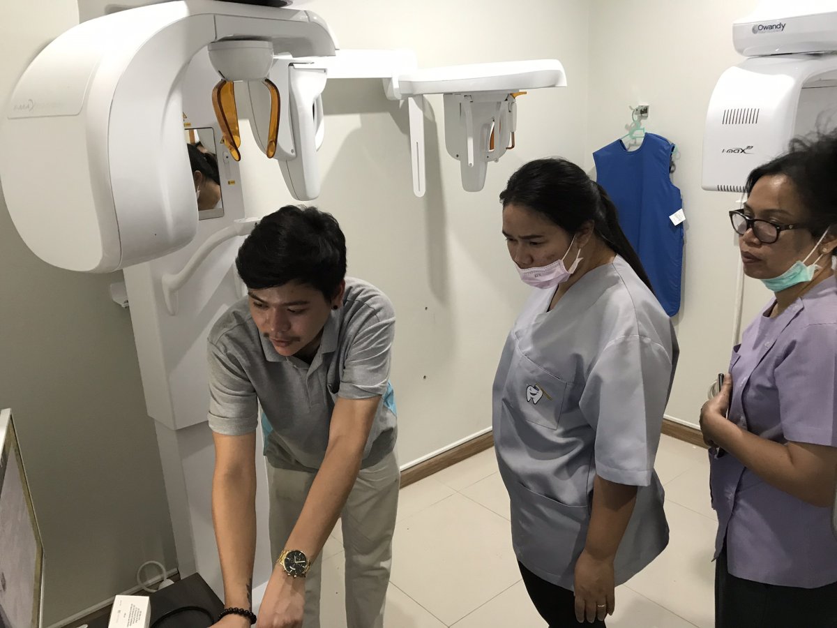 ติดตั้ง Imax touch digital pan with ceph arm , 2 fixed ccd คลินิกทันต ...