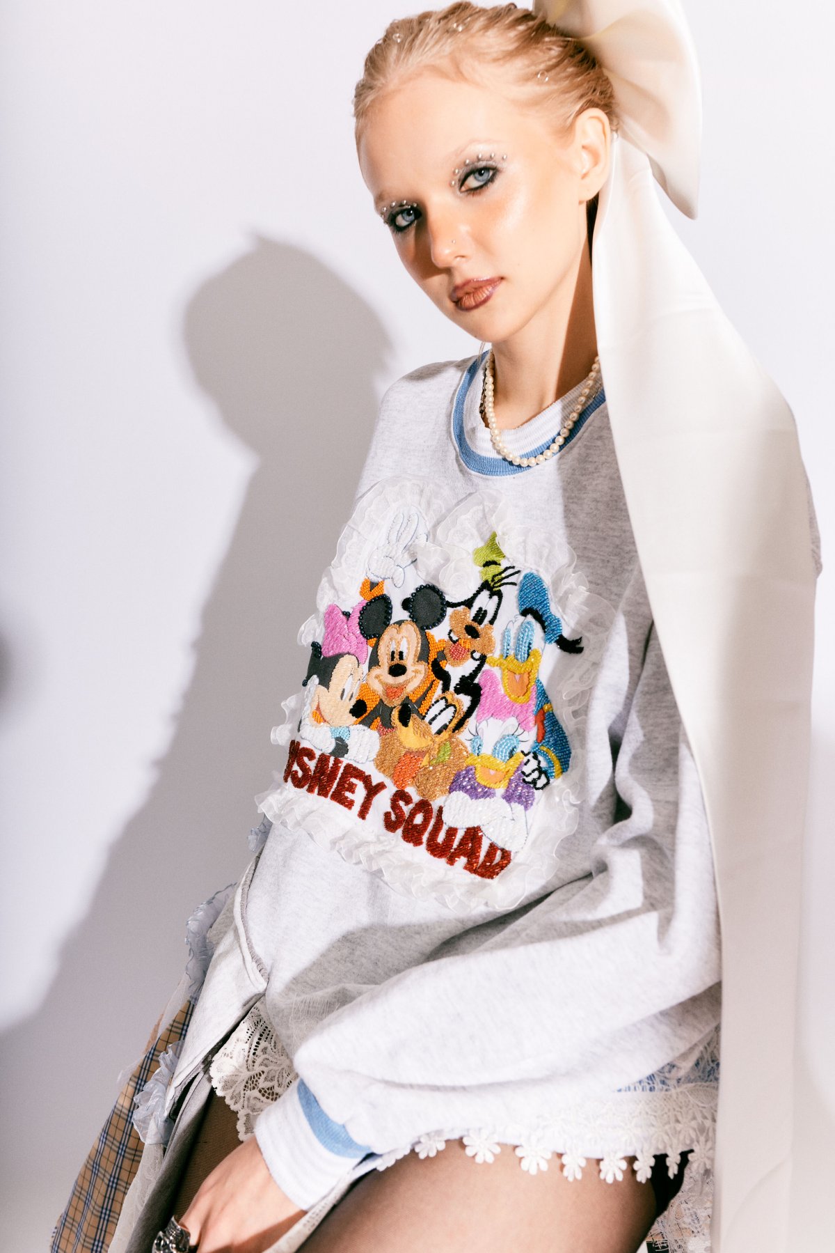 DISNEY REWORK SWEATER GRAY