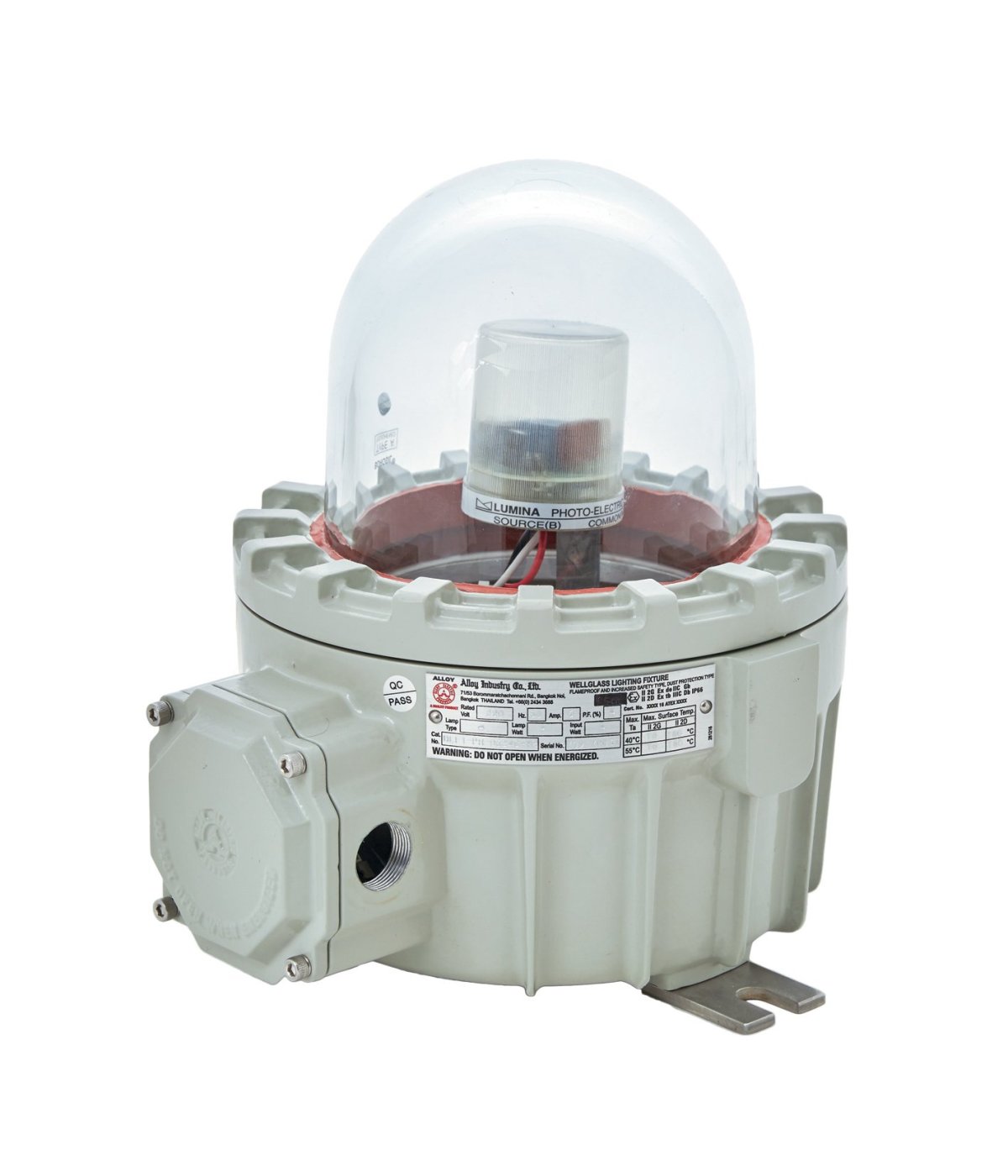 Incan. Compact Flu. LED Bulb Lighting Fixture Photocell Switch