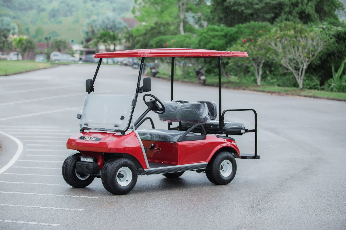 Club Car DS สีแดง พร้อมส่งมอบ | ตัวอย่างรถกอล์ฟลูกค้า