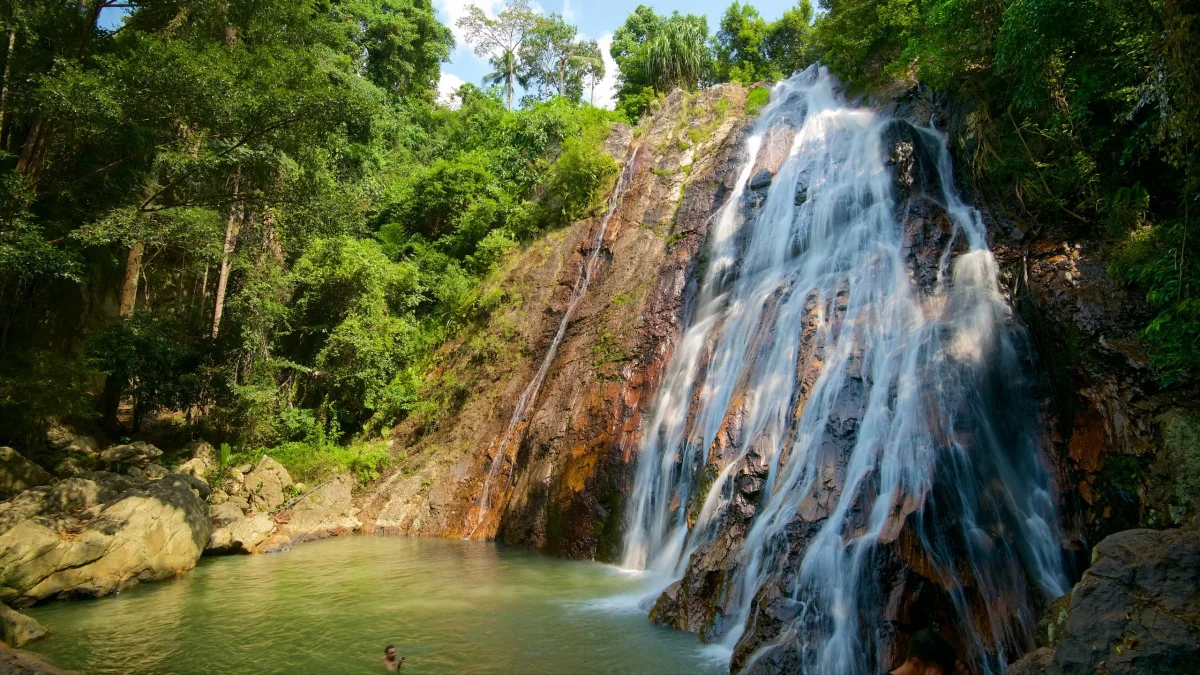 Na Muang Waterfall
