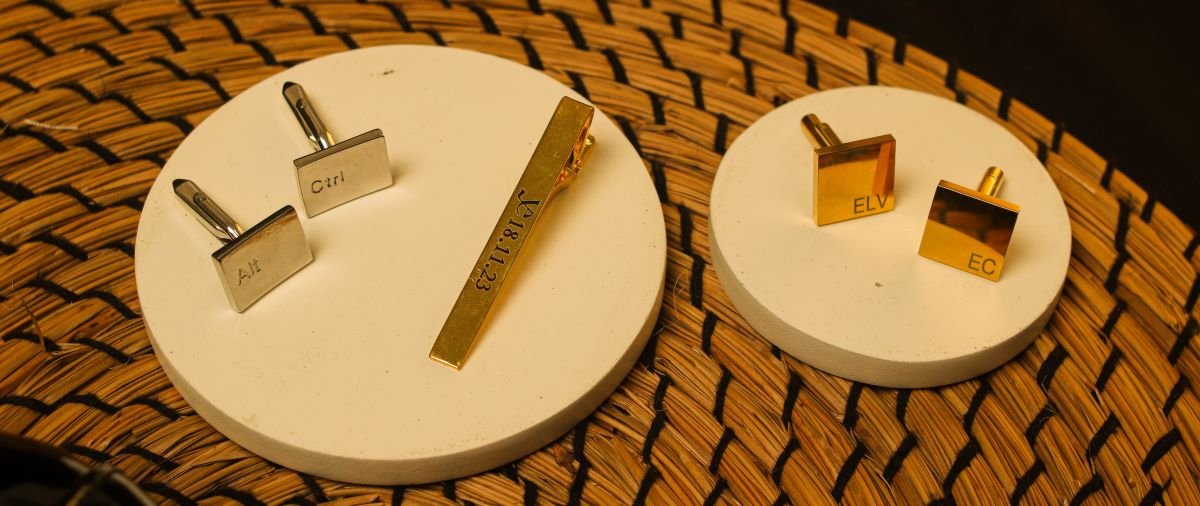Custom Accessories Pria untuk Tampilan Formal Lebih Berkelas