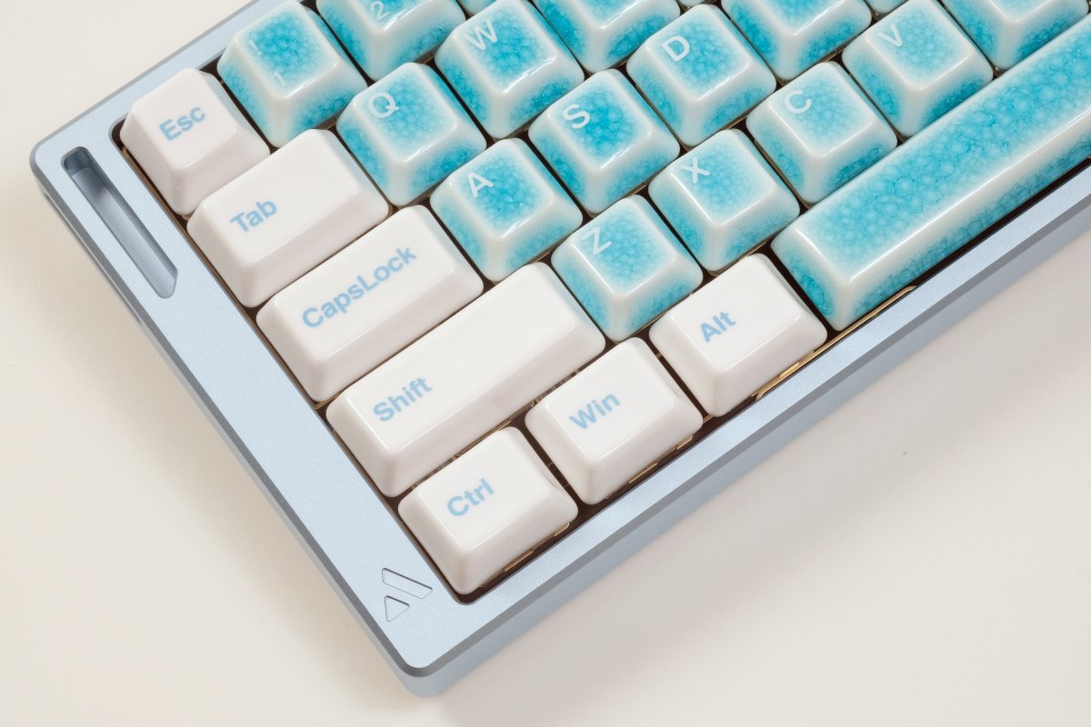 built | VENOM 60HE RGB