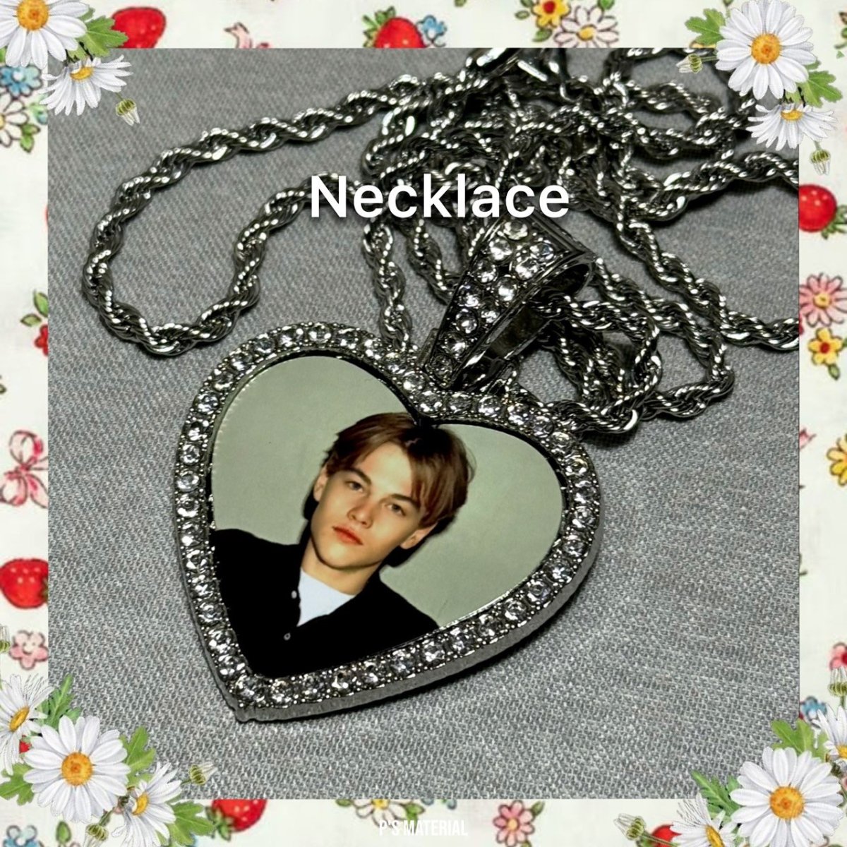 MEME NECKLACE (LEO)