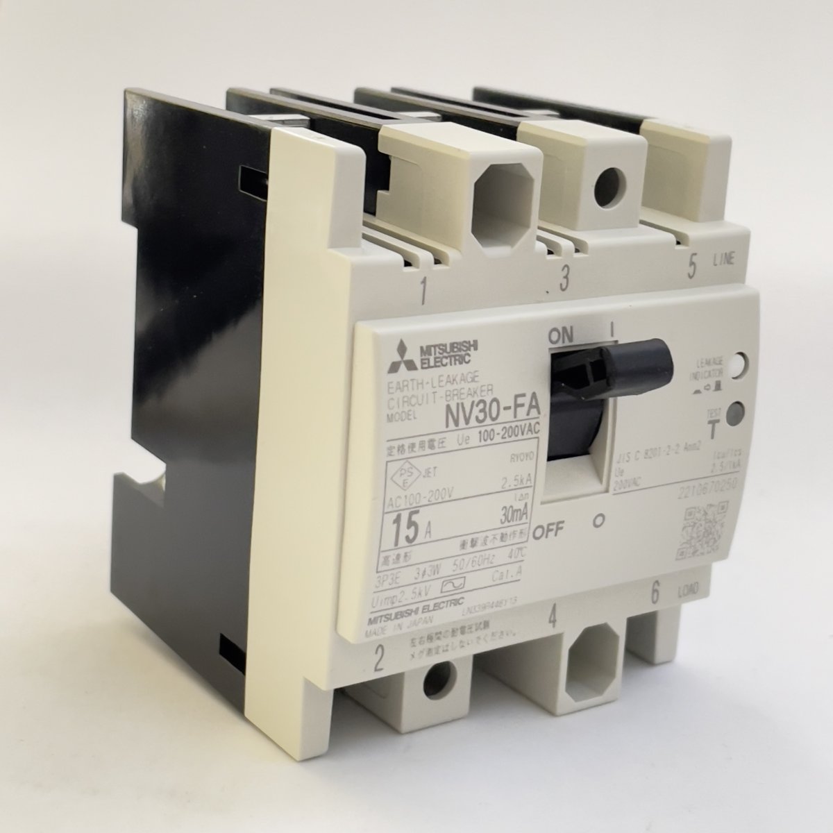 NV30-FA 3P 15A 30MA