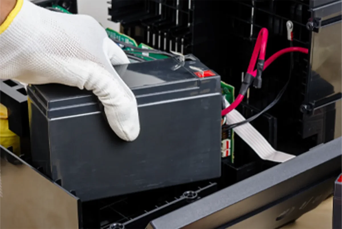 How to Choose the Right UPS Battery