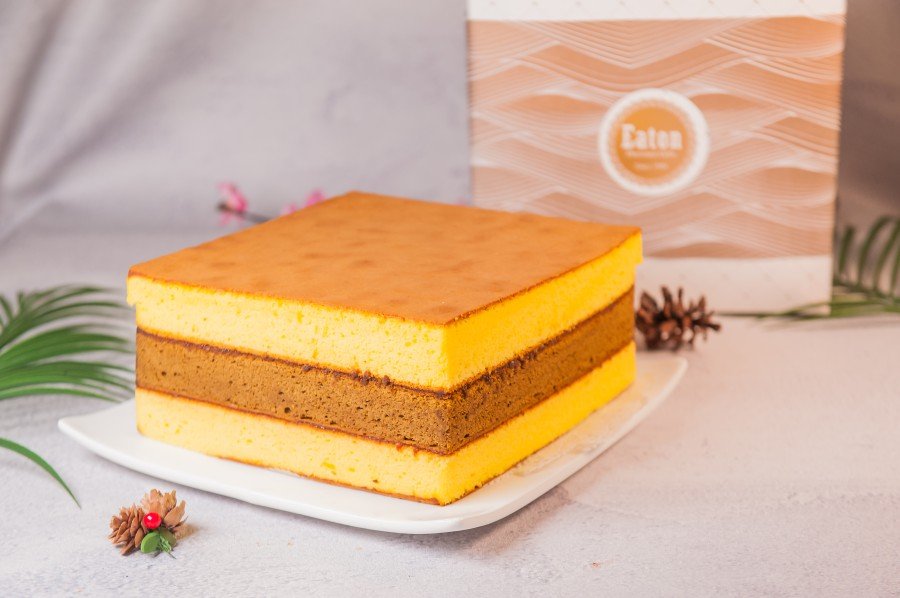 Lapis Surabaya Prunes 8" by Eaton Indonesia - eatonindonesia