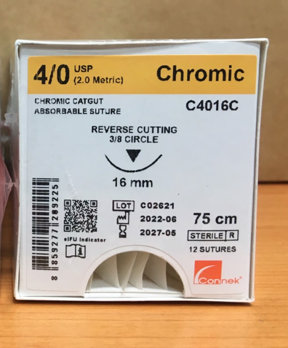 ไหมละลายติดเข็ม Connek Chromic (ยกกล่อง 12 ซอง)