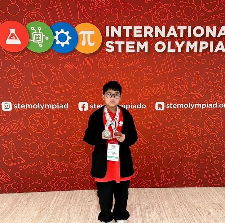 น้องโน้ต คว้าอันดับ 3 โลก รับเหรียญ BRONZE รายการ STEM OLYMPIAD 2024 ณ ...