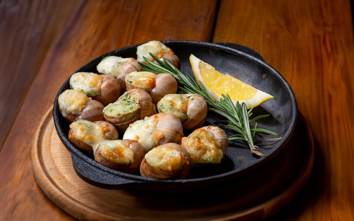 Escargot: French Snails, History & Benefits | Rimping