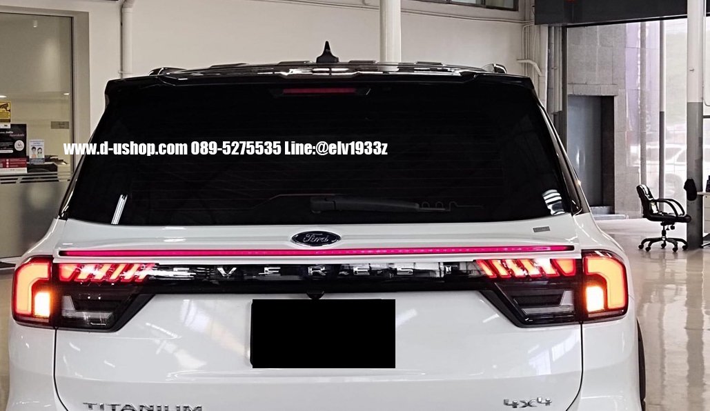 The rear bumper has LED lights, a model specific to Ford EVEREST Next ...