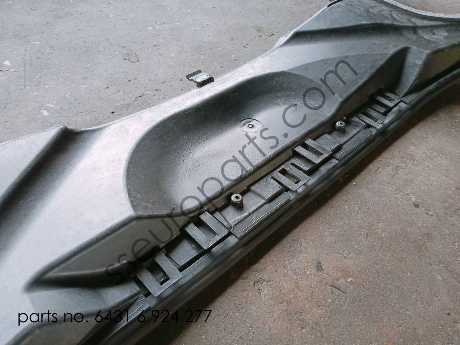 ตัวเรือนไมโครฟิลเตอร์ส่วนล่าง หมายเลขชิ้นส่วน: 64316924277 6924277 เก่า ...