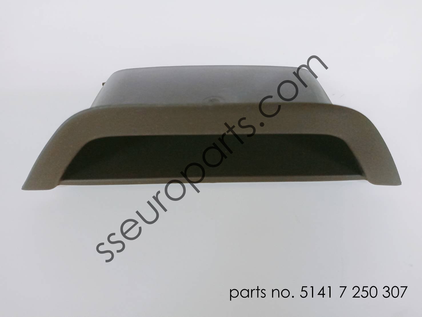 Trim, handle recess Part number: 51417250307 7250307 - sseuroparts