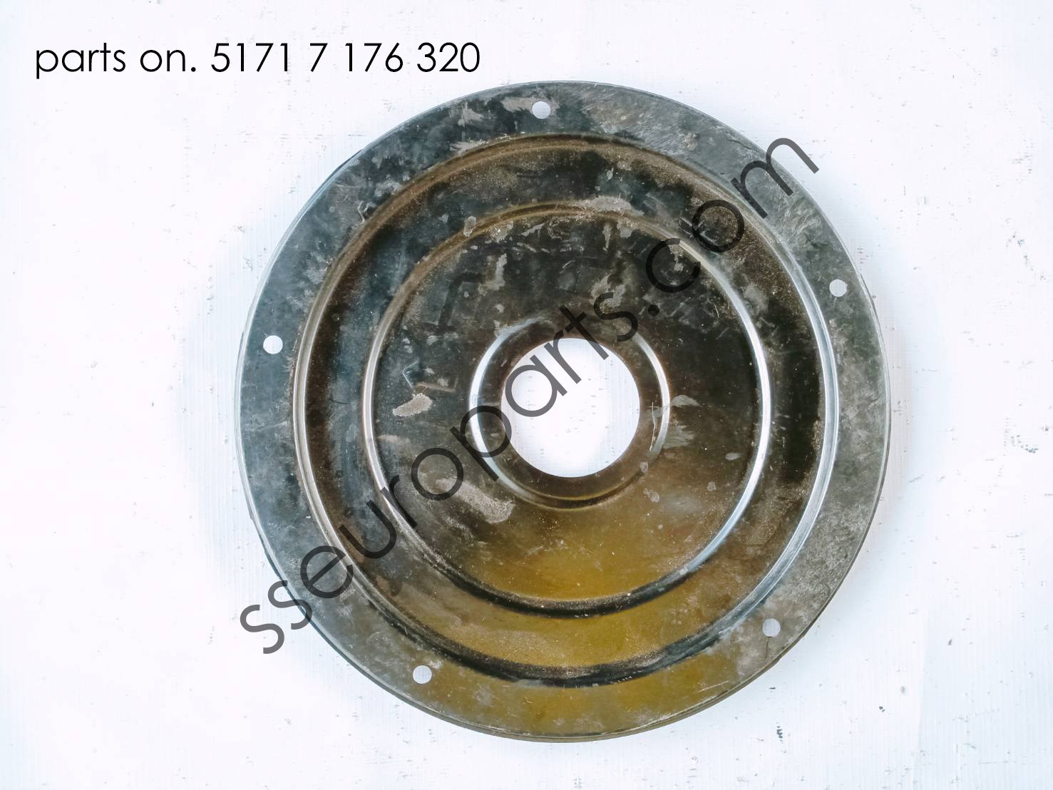 แผ่นปิดปั๊มติกถังน้ำมัน 51717176320 7176320 - sseuroparts