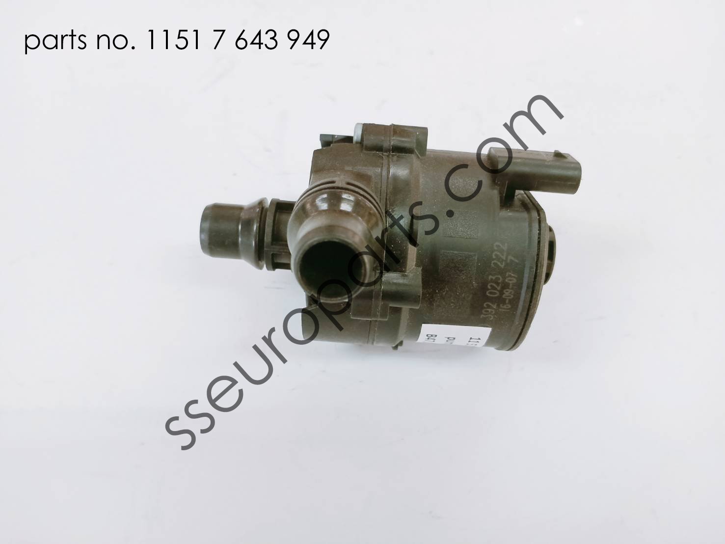 ปั๊มน้ำหล่อเย็นเสริม 11517643949 7643949 - sseuroparts