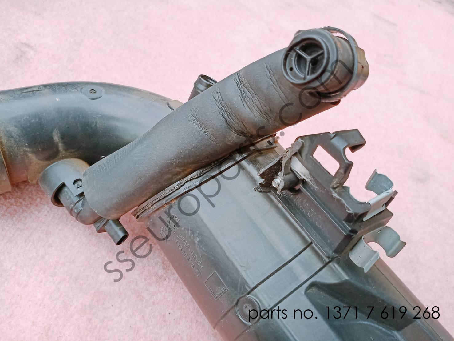 ท่ออากาศบริสุทธิ์พร้อมเรโซเนเตอร์ หมายเลขชิ้นส่วน: 13717619268 7619268 ...