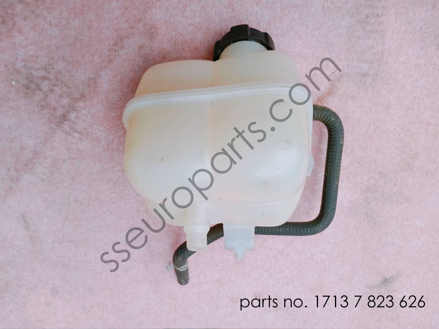 ถังพัก หมายเลขชิ้นส่วน: 17137823626 7823626 เก่า - sseuroparts