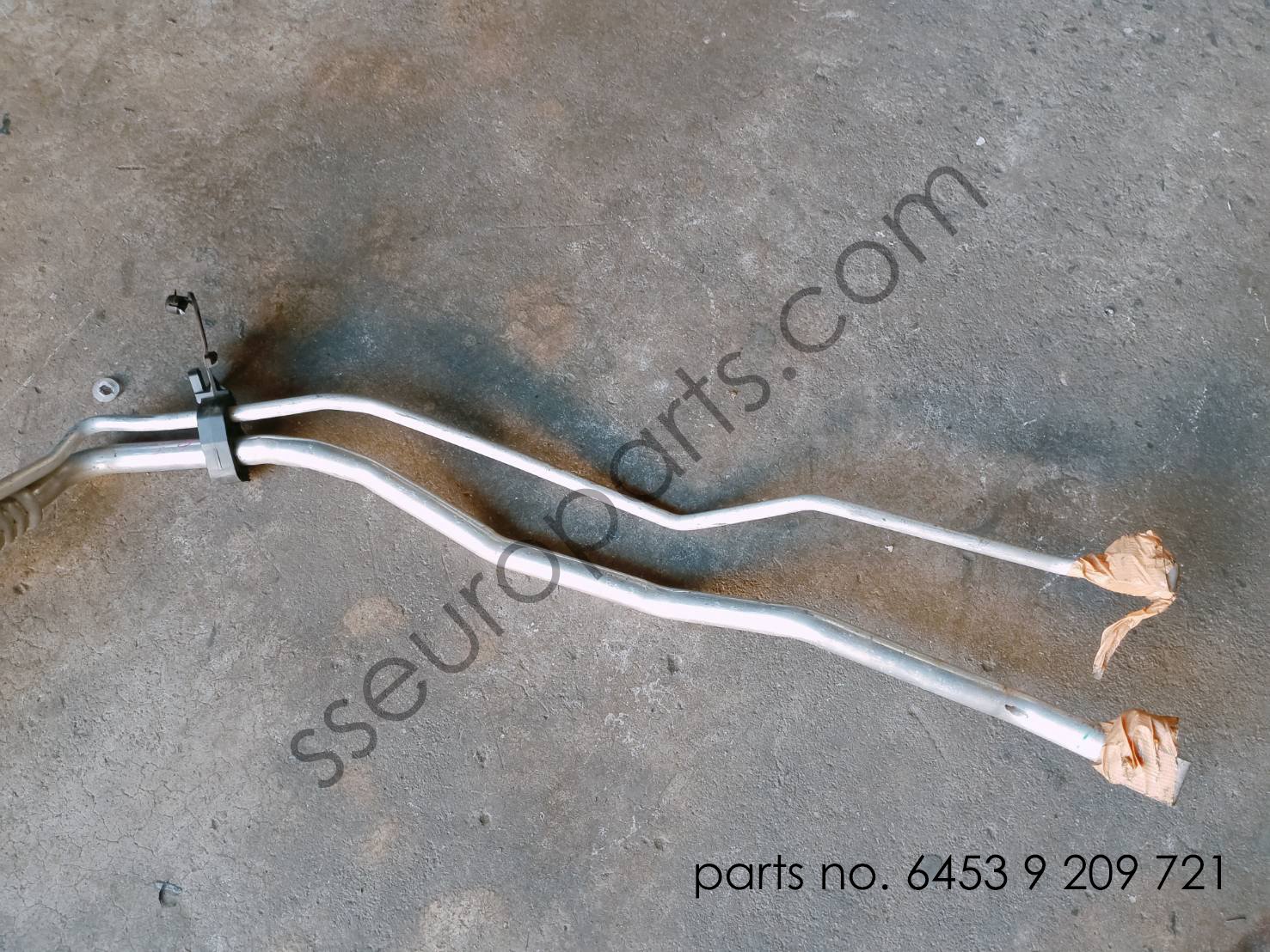 ท่อดูด หมายเลขชิ้นส่วน: 64539209721 9209721 - sseuroparts