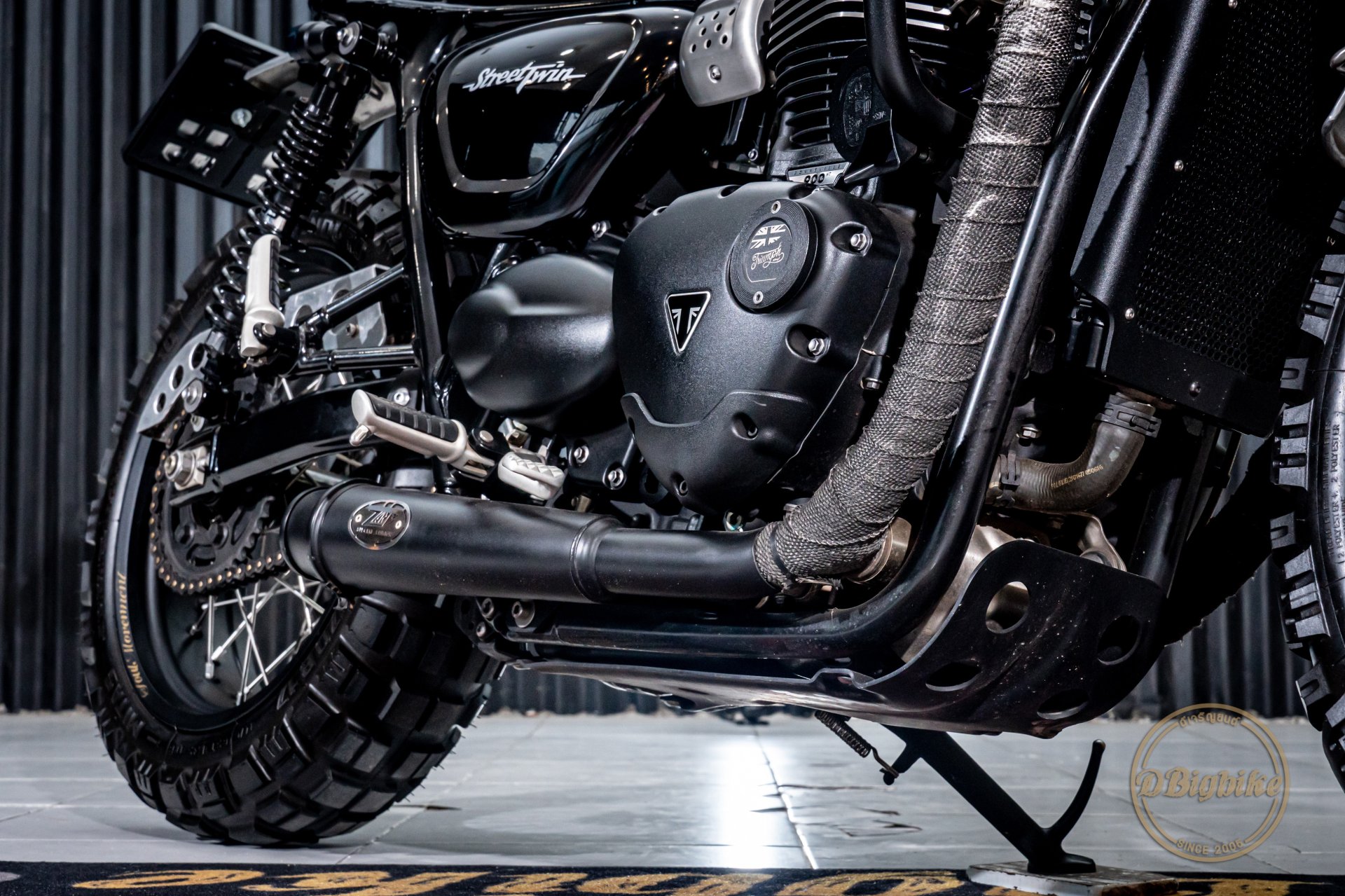 Triumph Street Twin Custom - dbigbike
