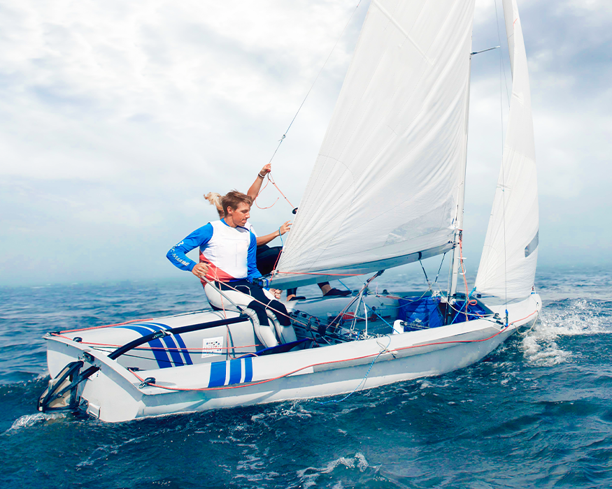 52islandssailingclub.com