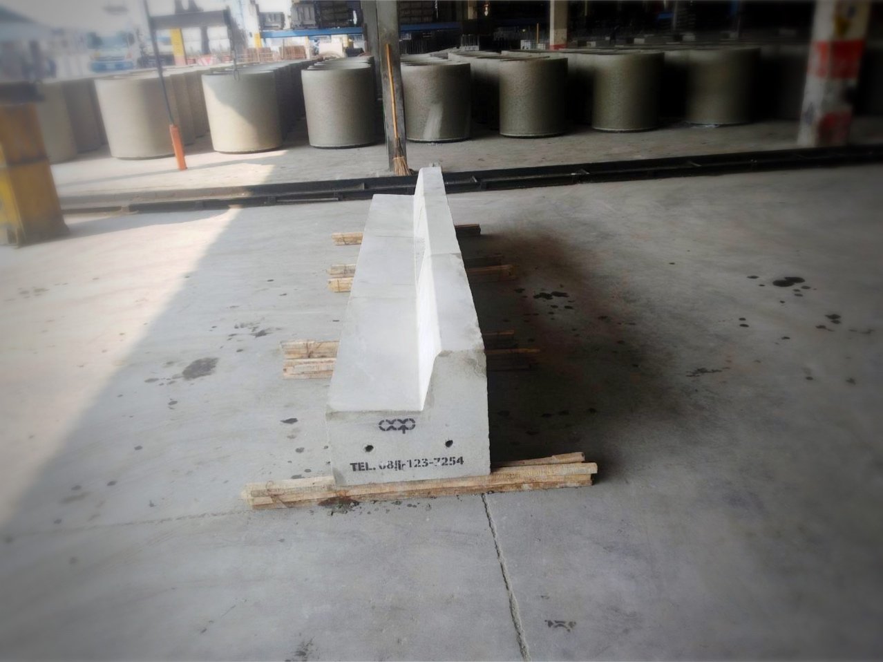 Concret curb and gutter & Mountable curb and gutter (คันหินรางน้ำ,คัน ...