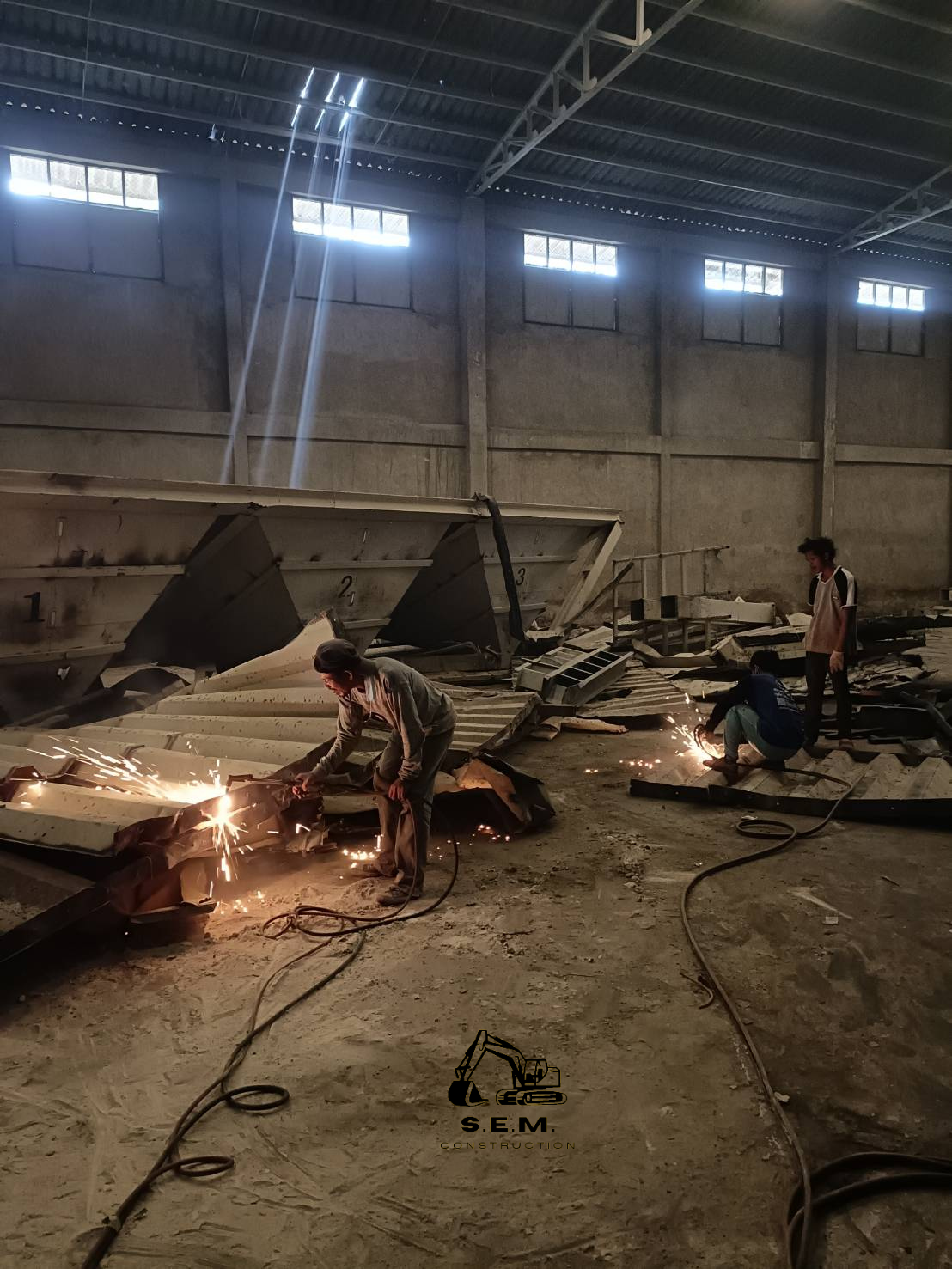 รื้อถอน โรงสี ย่านเจริญนคร - semconstruct