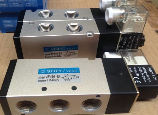 4V410-15 solenoid valve 5/2 - pneumaengineering