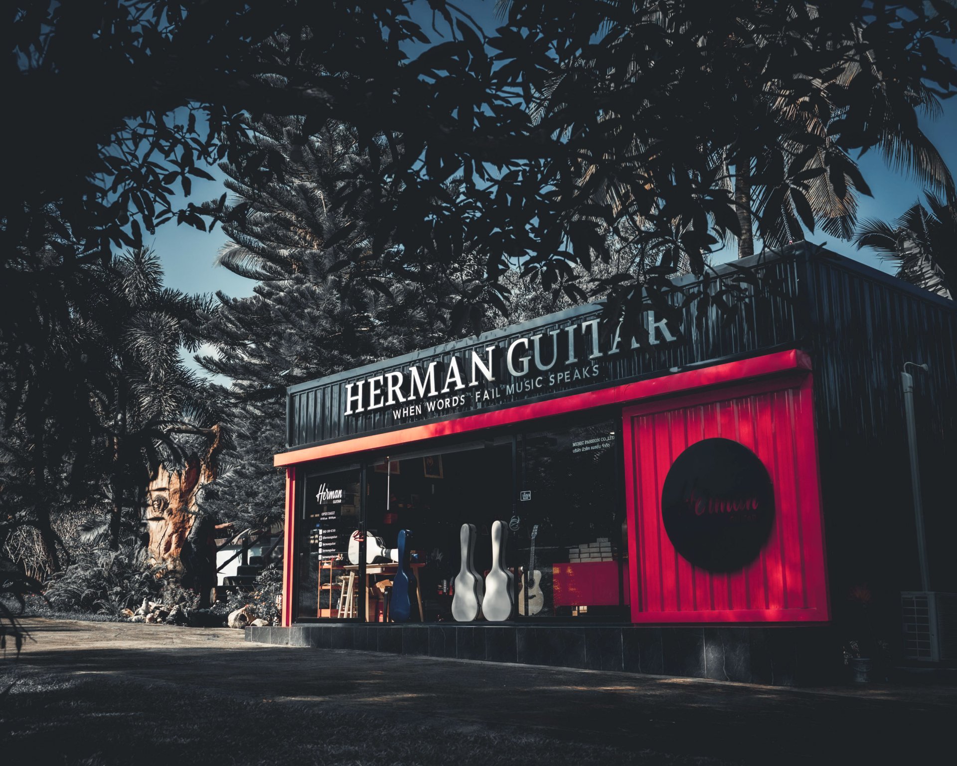 Herman Guitars - hermanguitar