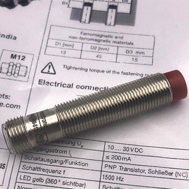 Leuze Inductive Proximity Switch - flowautomech