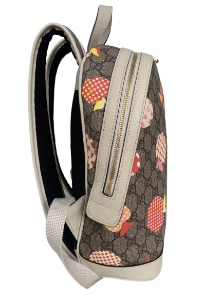 GUCCI Valentine's Day Apple-print Backpack In Neutrals - brandnamechanchisa