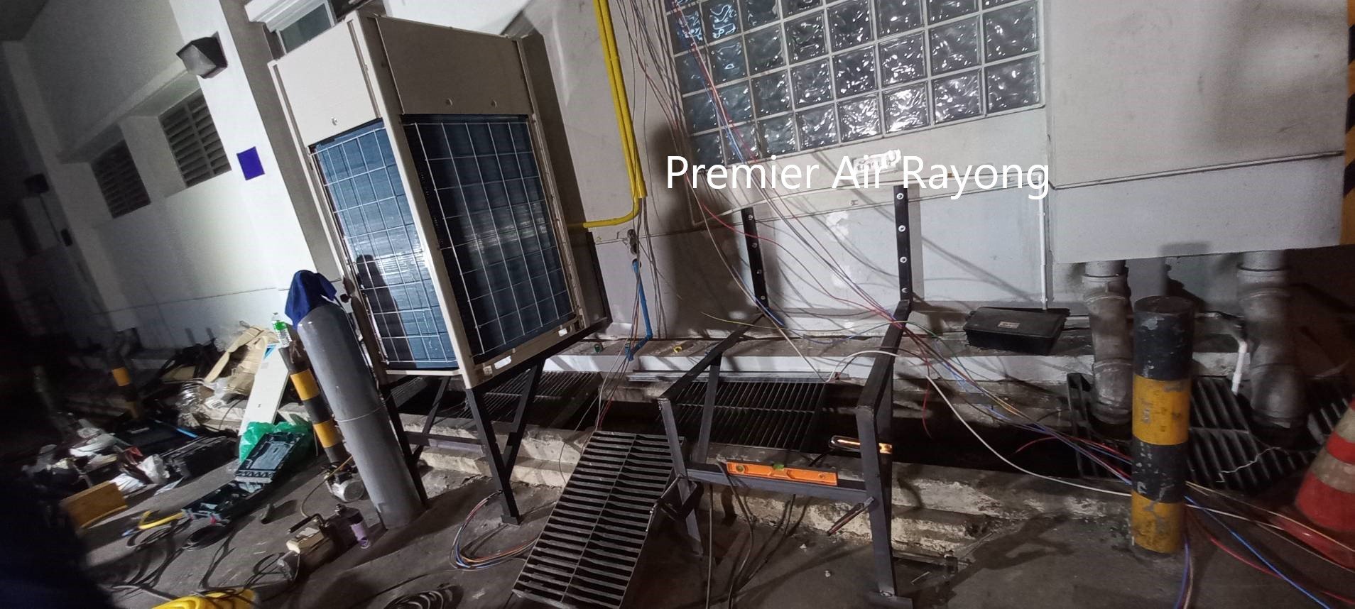 Steel Support Condensing Unit, matt black color - premiereasternair