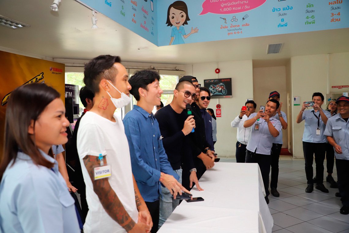 ยามาฮ่า ต้อนรับ 5 หนุ่มวง CLASH เนื่องในโอกาสเทศกาลปีใหม่ - frmmag