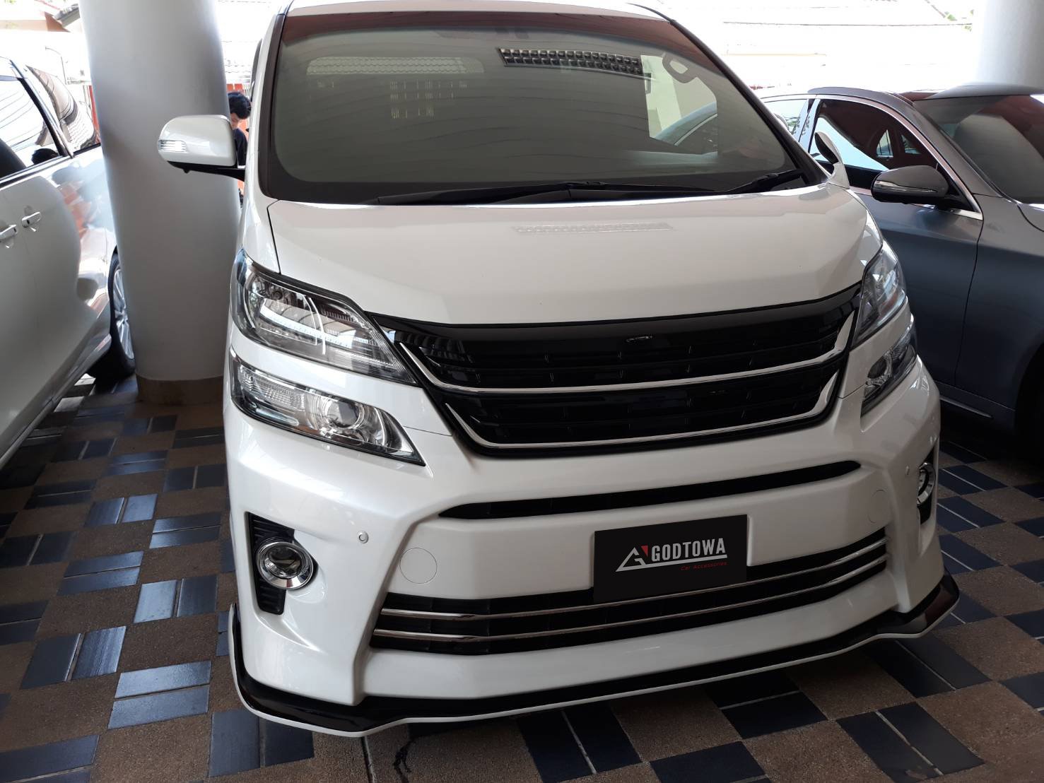Front Spitter Vellfire 20 รุ่นปี 2008-2014 Vellfire 30 รุ่นปี 2015-2021 ...