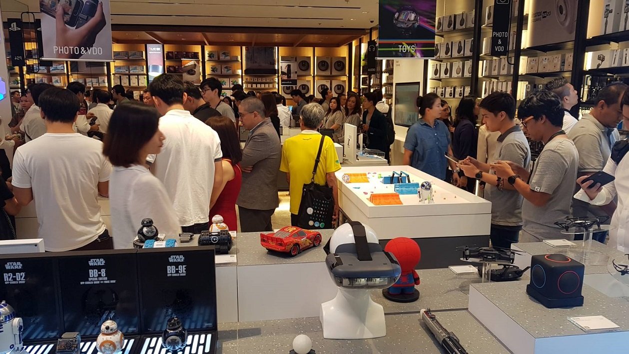 คอปเปอร์ ไวร์ด” เปิดร้าน dotlife Flagship Store แหล่งนัดพบดิจิตอลไลฟ์ ...