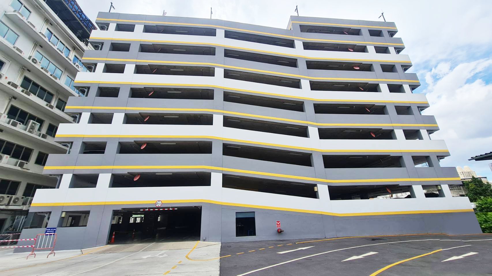 CP, 9 Floors Car Park Building - amakerdesignandfurnish