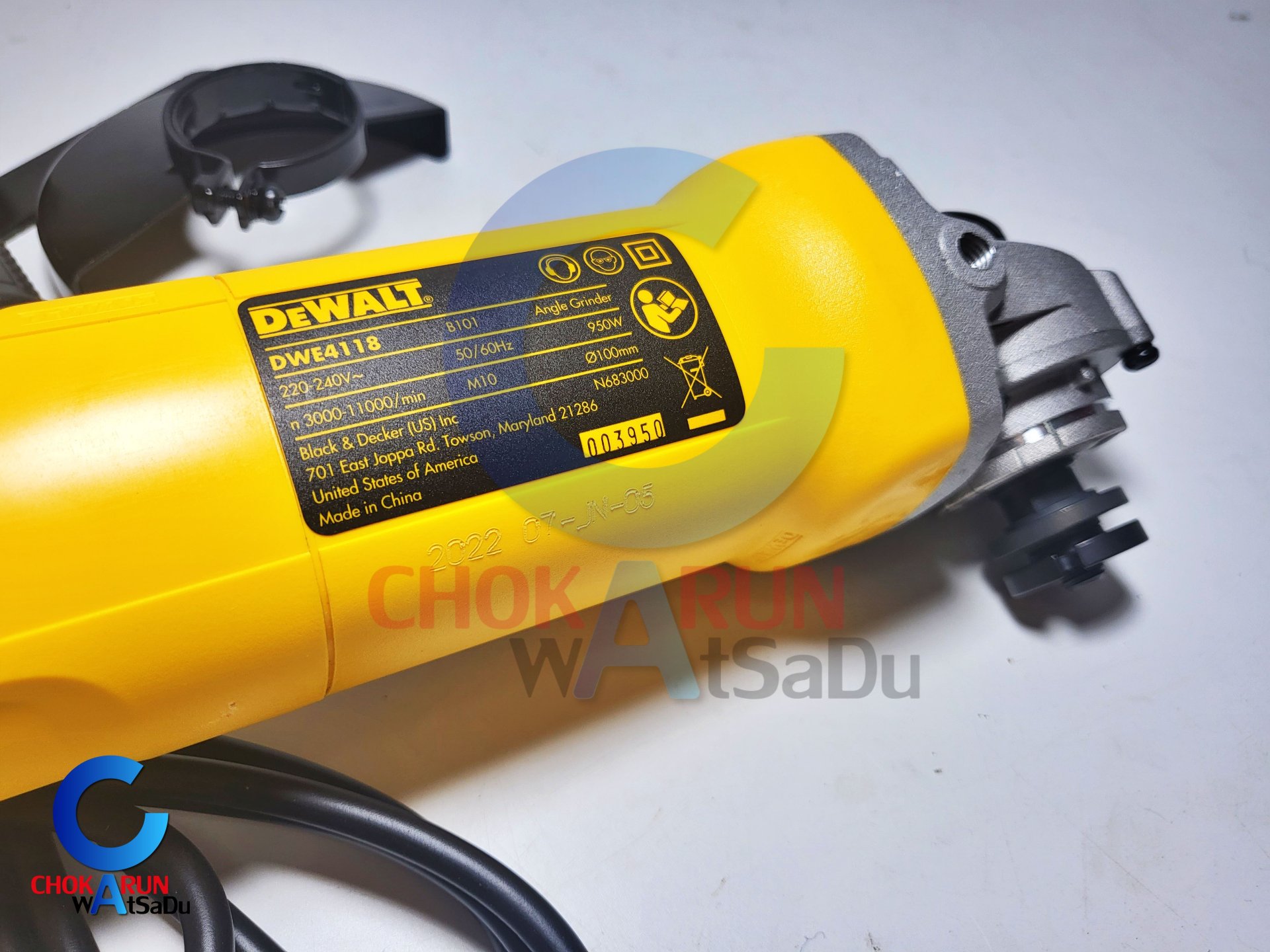 Dewalt เครื่องเจียร์ไฟฟ้า DWE4118 4 นิ้ว (950วัตต์) ปรับรอบได้ - chokarun