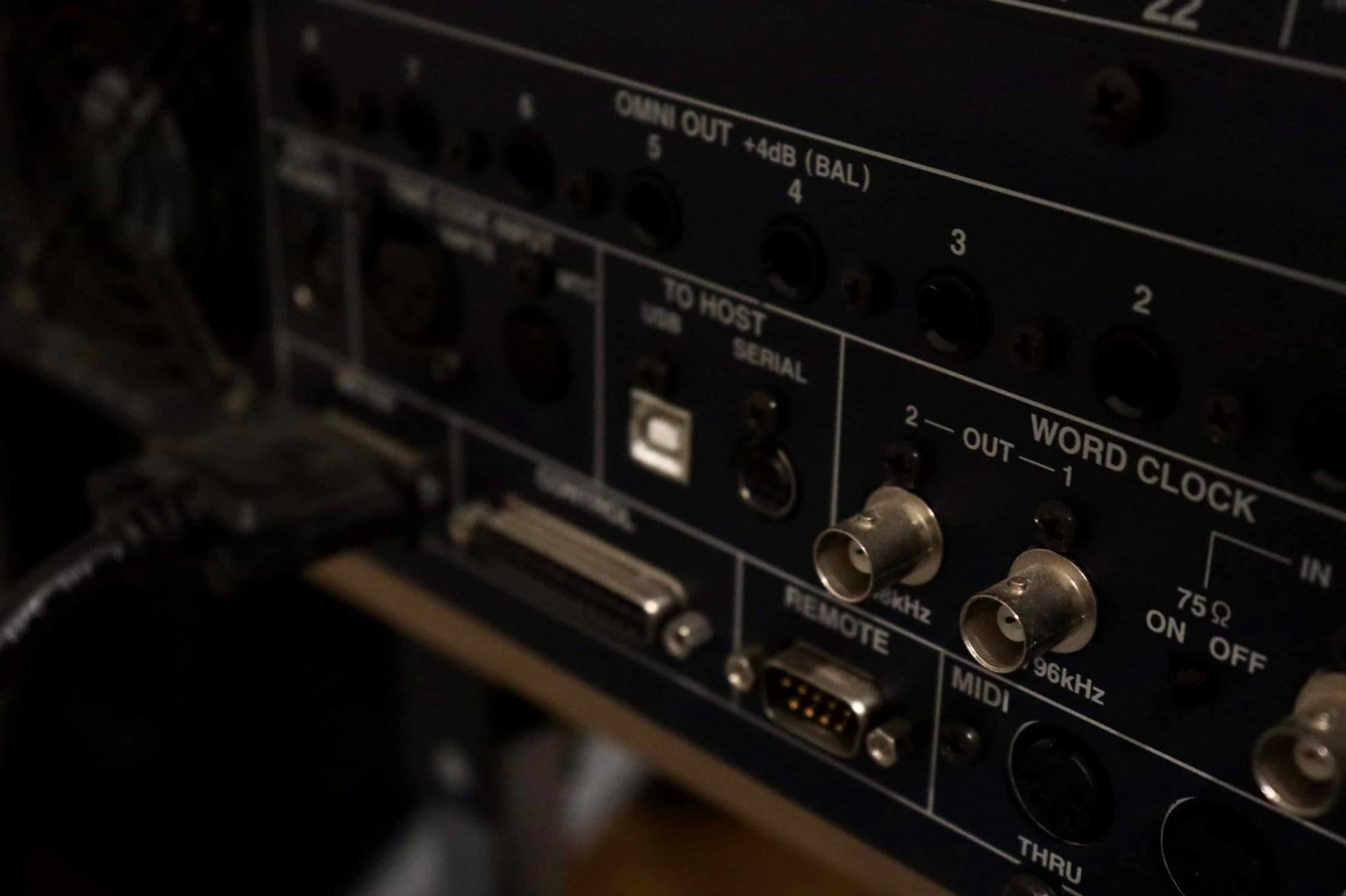 Yamaha DM2000 Digital Mixer - fusionmusic