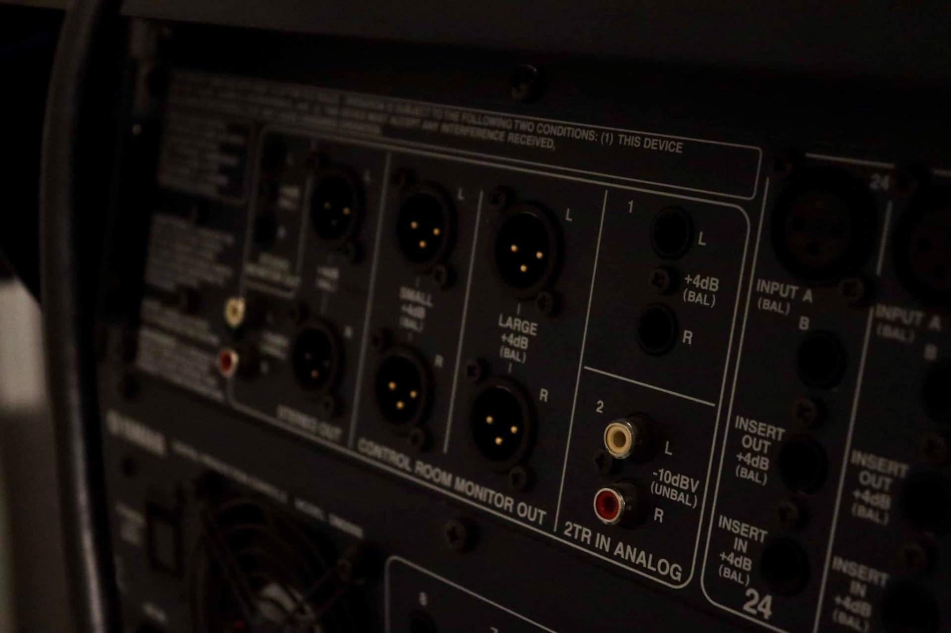 Yamaha DM2000 Digital Mixer - fusionmusic