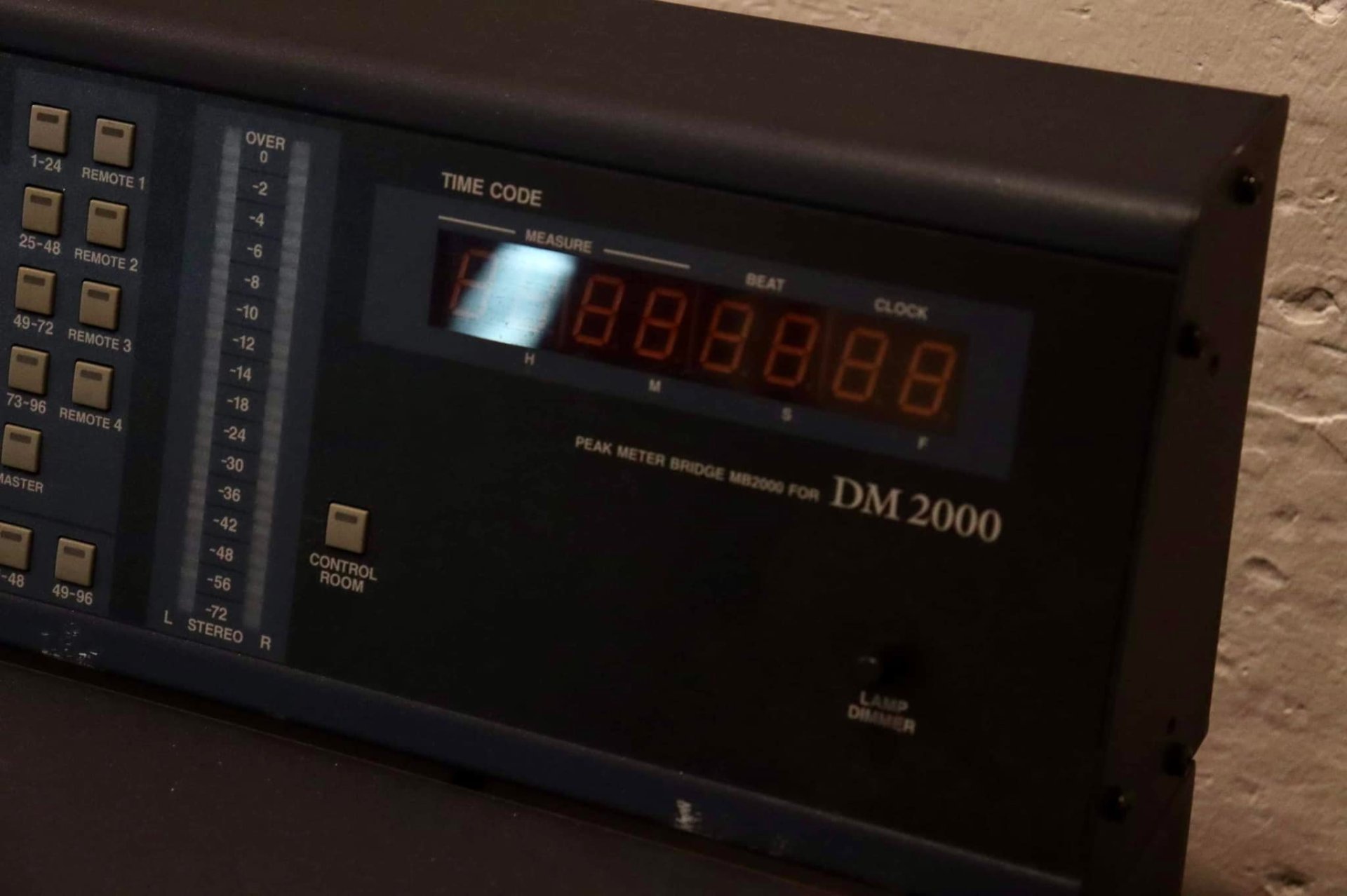 Yamaha DM2000 Digital Mixer - fusionmusic