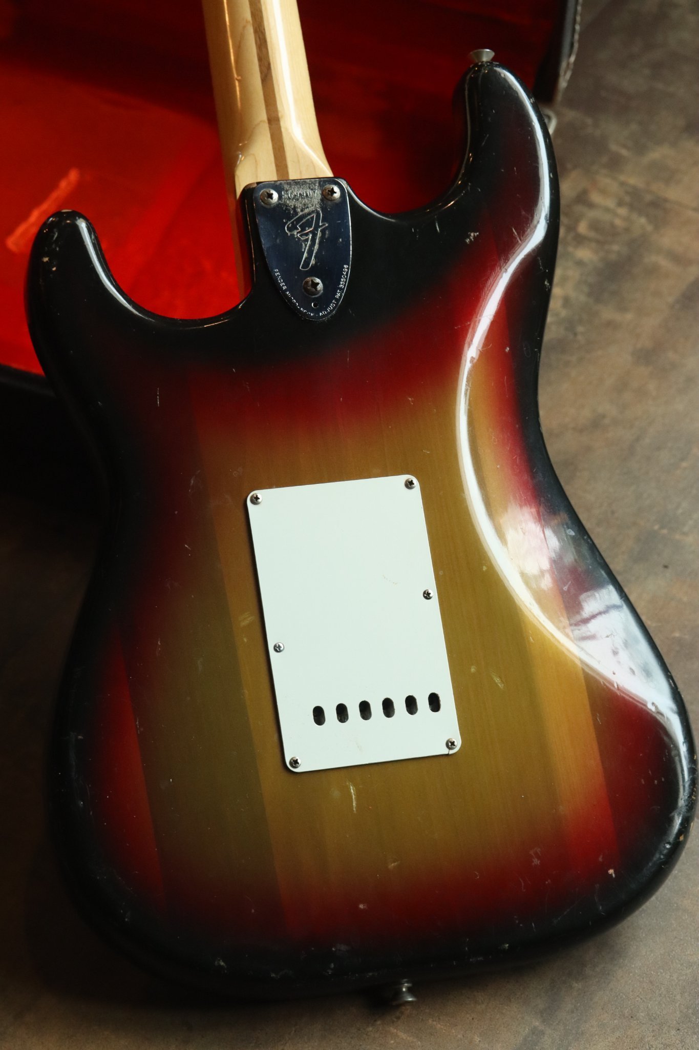 Fender Stratocaster 1974 Original Sunburst Alder (3.4kg) - fusionmusic