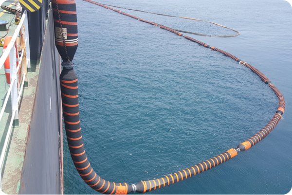 Dock oil transfer hose or Bunkering hose - ptiglobalproducts
