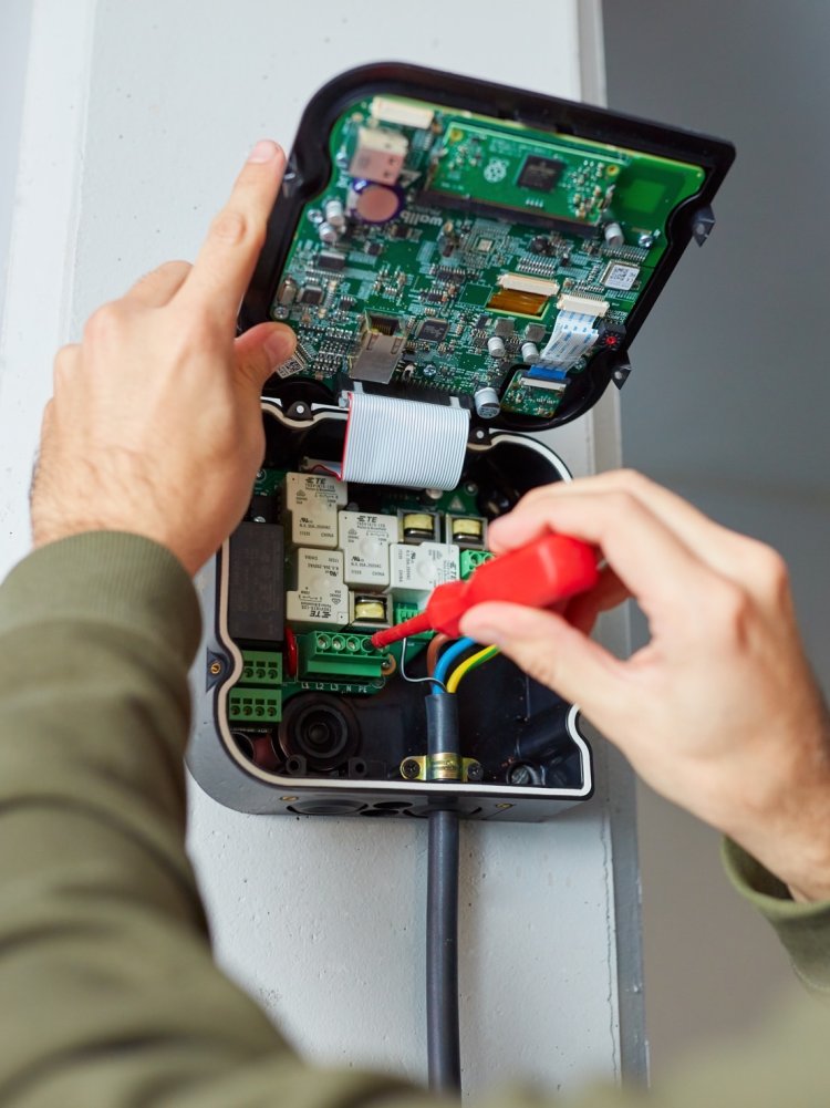 InnoEV - เครื่องชาร์จรถยนต์ไฟฟ้า Wallbox การันตีโดย กฟผ.