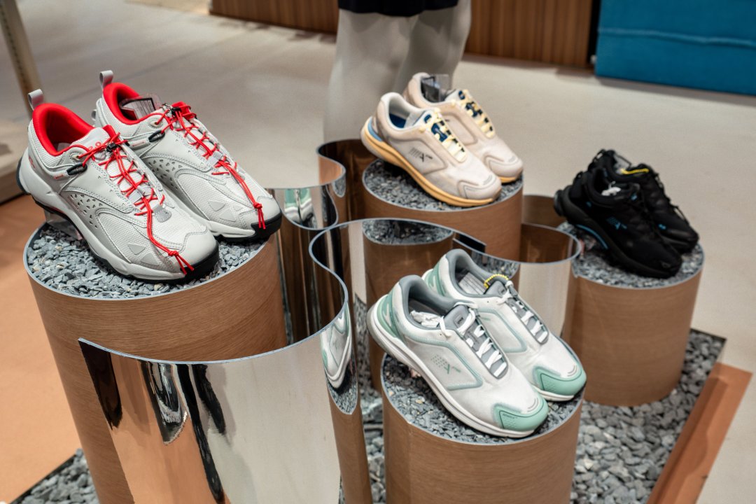 Experience the exclusive MLAB POP-UP on the 2nd floor of Central Chidlom