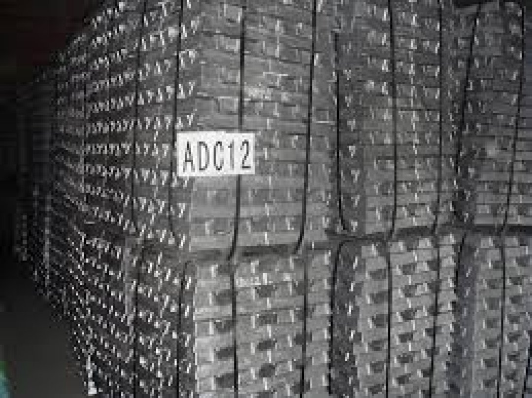 ADC 12: ALUMINUM INGOT ตัวรับจบสำหรับการขึ้นรูปอลูมิเนียม