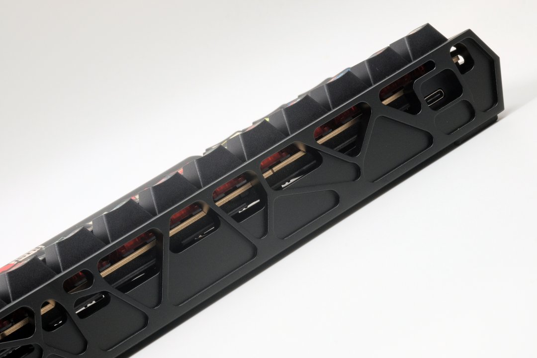 built | VENOM 60 HE #64