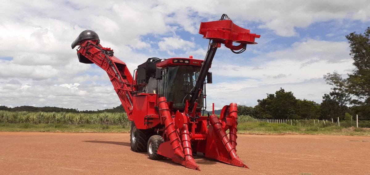 Case IH A8000 - kcagriventure