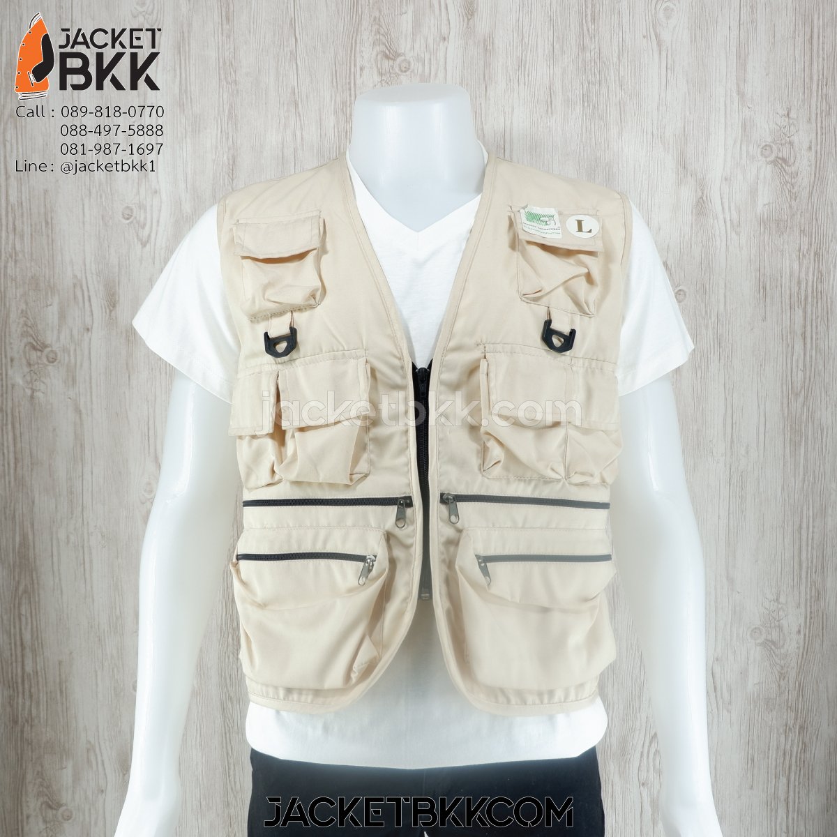 ร้านขายส่ง เสื้อกั๊ก สั่งตัด สีครีมขลิปดำ โบ๊เบ๊ พร้อมปักสกรีน - jacketbkk