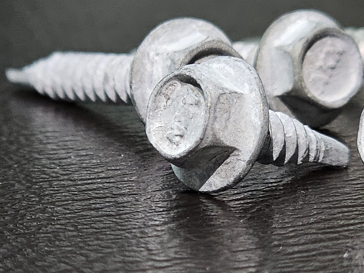 การทดสอบการกัดกร่อน (Test Salt Spray) - AKN FASTENERS