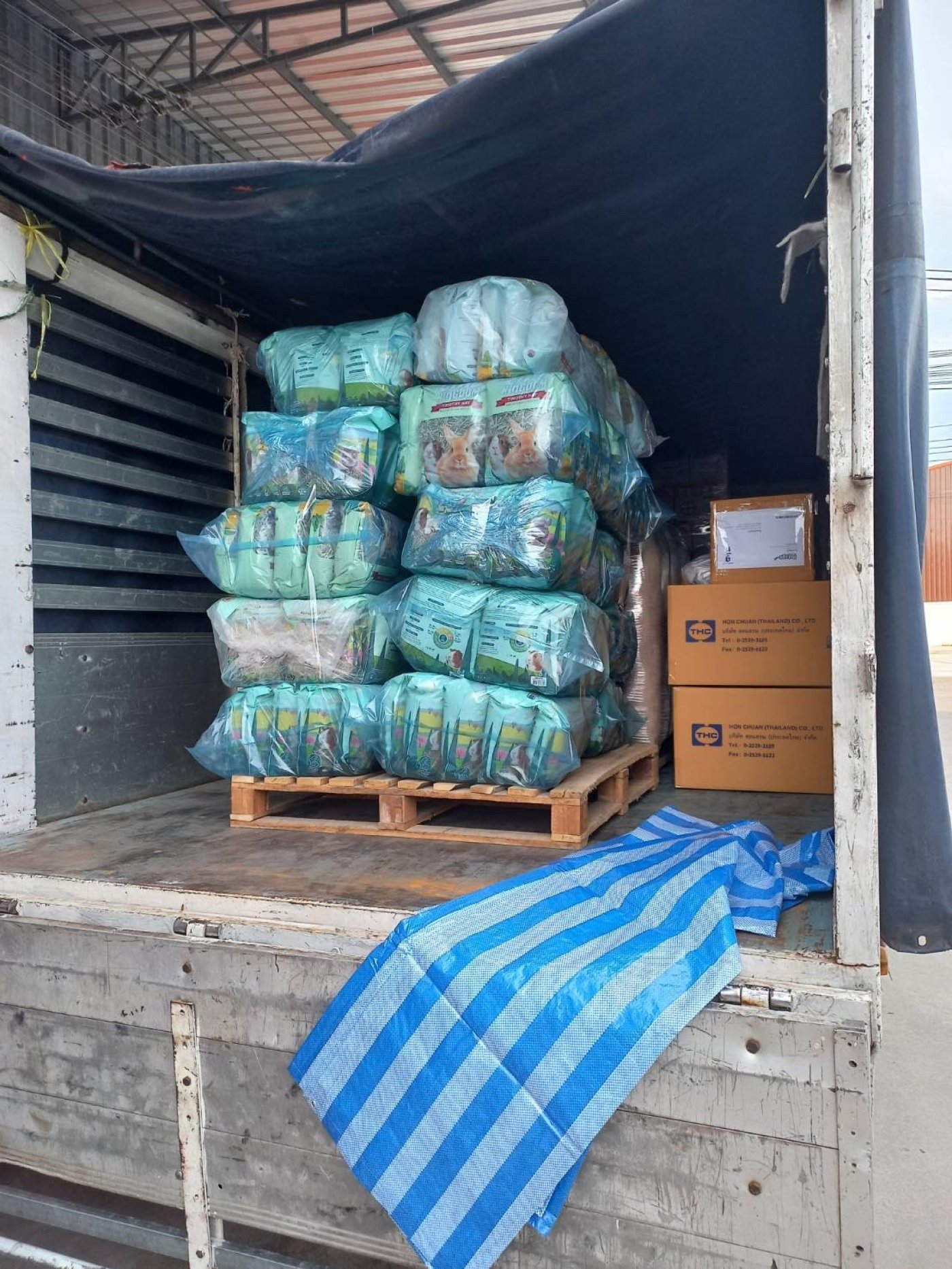 BS Express : บีเอสเอ็กซ์เพรส บริการขนส่งสินค้าภายในและต่างประเทศ