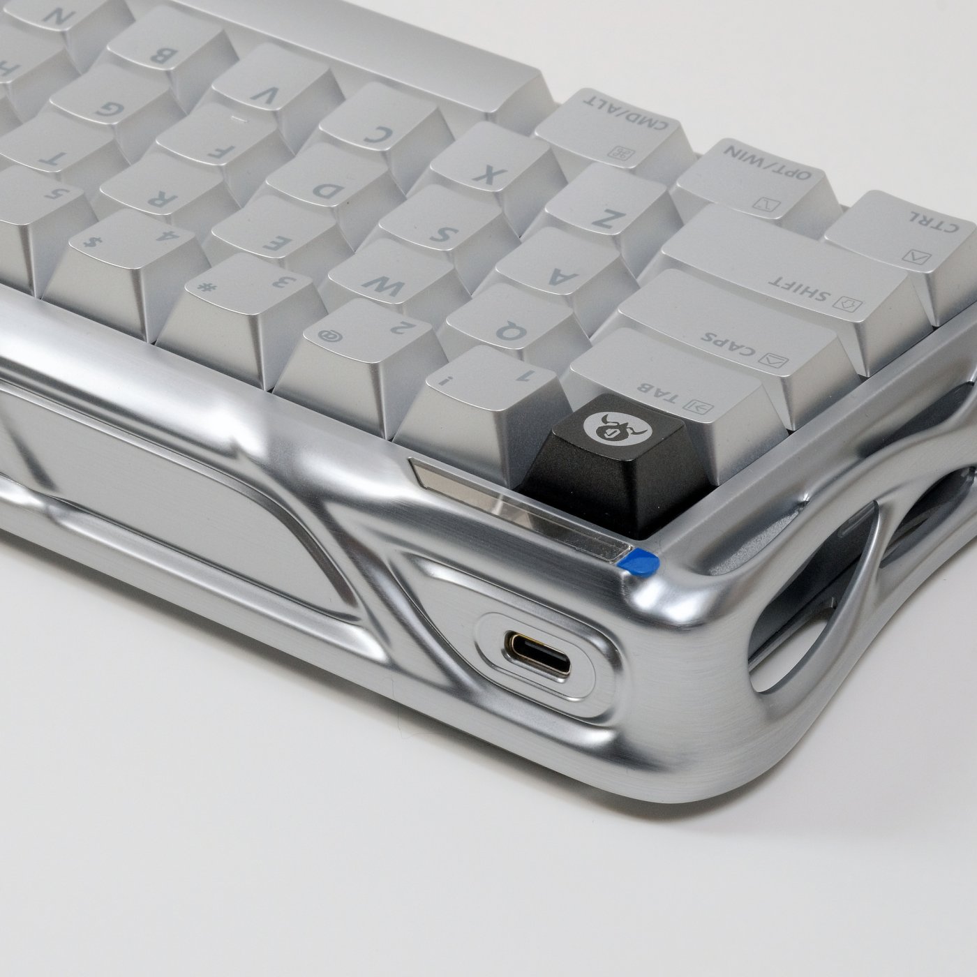review | GravaStar Mercury V60 PRO - Chrome Silver
